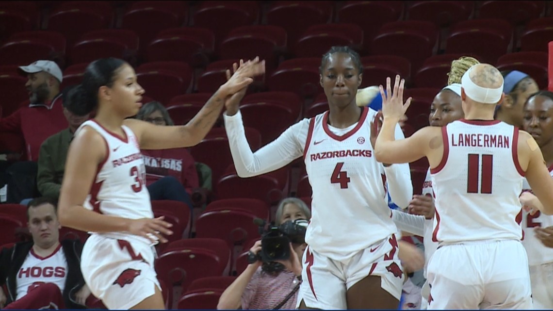 Barnum's 27-point effort leads Razorbacks to 79-70 win over Tulsa ...