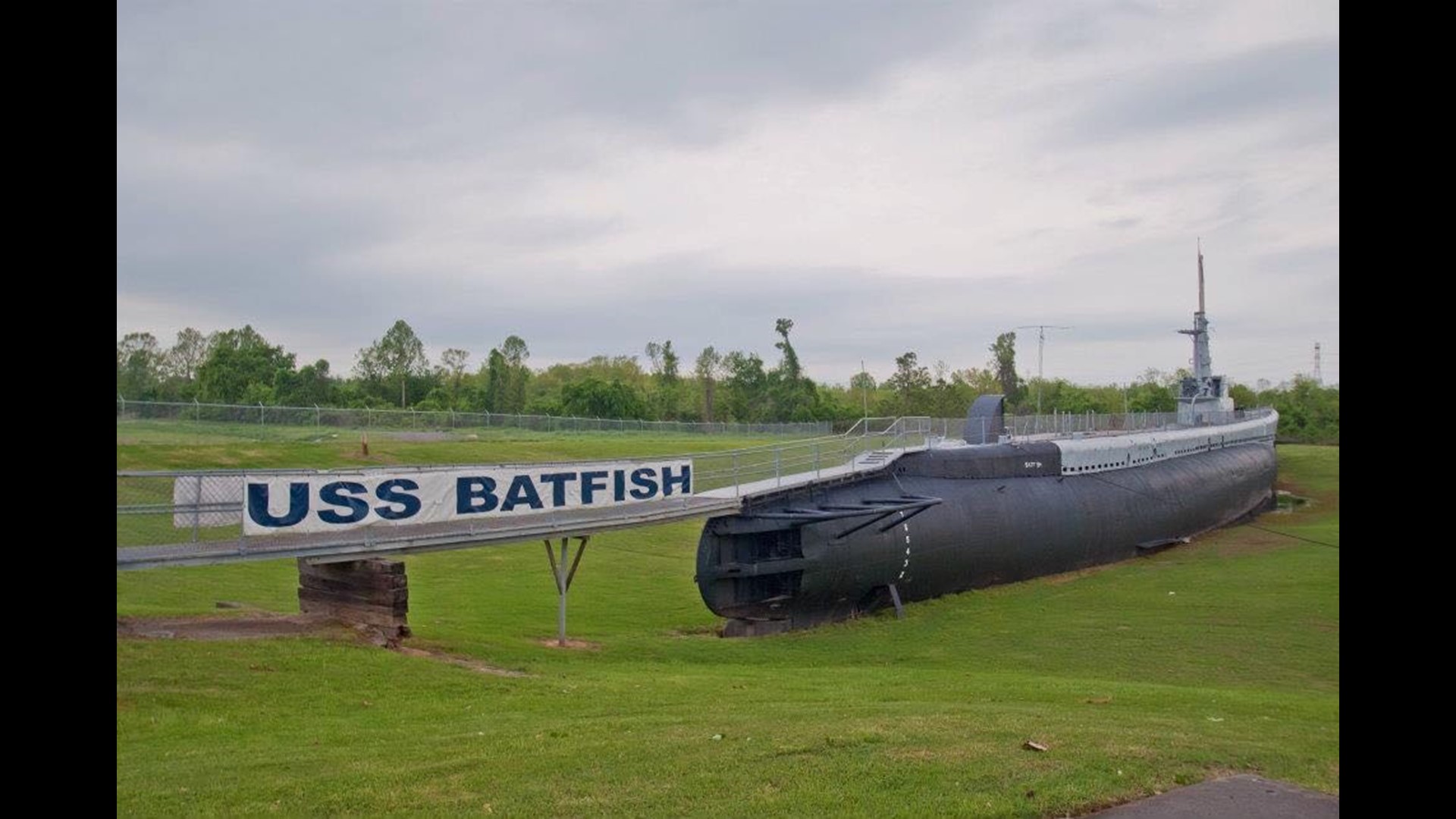 USS Batfish Submarine In Muskogee Moved By Flood; Efforts Underway To ...