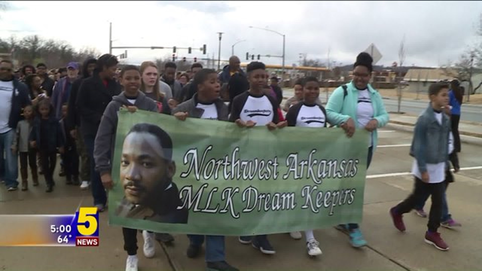 MLK March And Vigil Held On University Of Arkansas Campus | 5newsonline.com