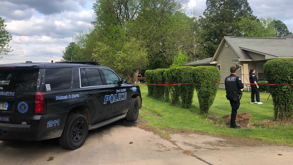 Police: 2 people injured in Fort Smith shooting, suspect in custody ...