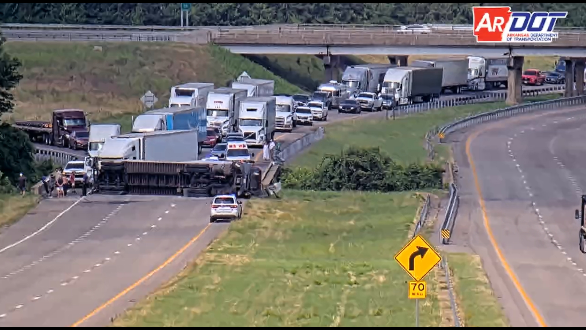 Semi rollover crash on I-40 in Van Buren | Here's what we know ...