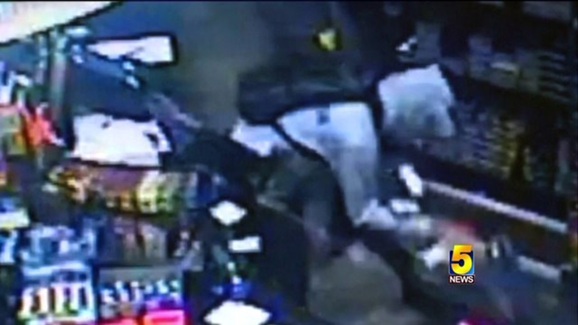 Springdale Police Investigate Gas Station Robbery | 5newsonline.com