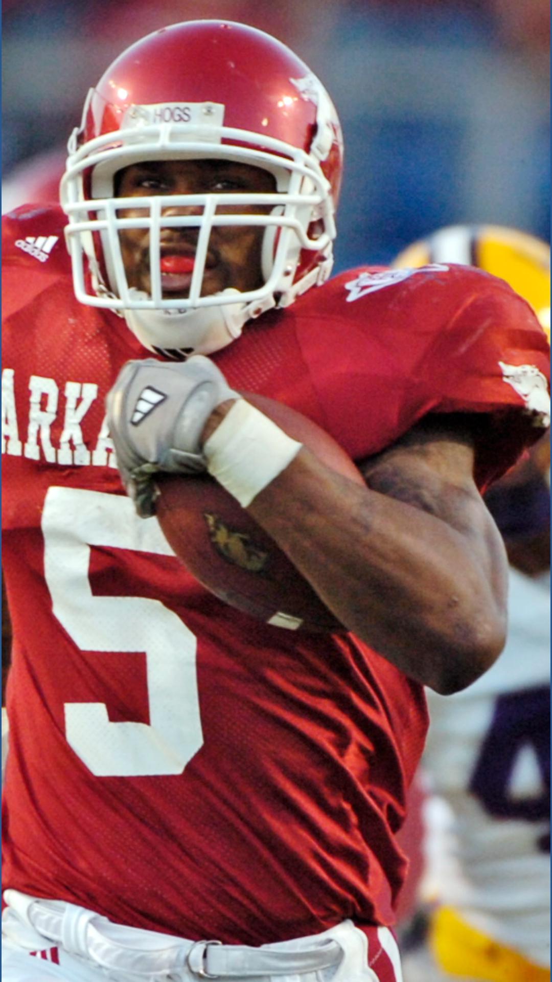 Arkansas honors McFadden's No. 5 jersey during 2025 season ...