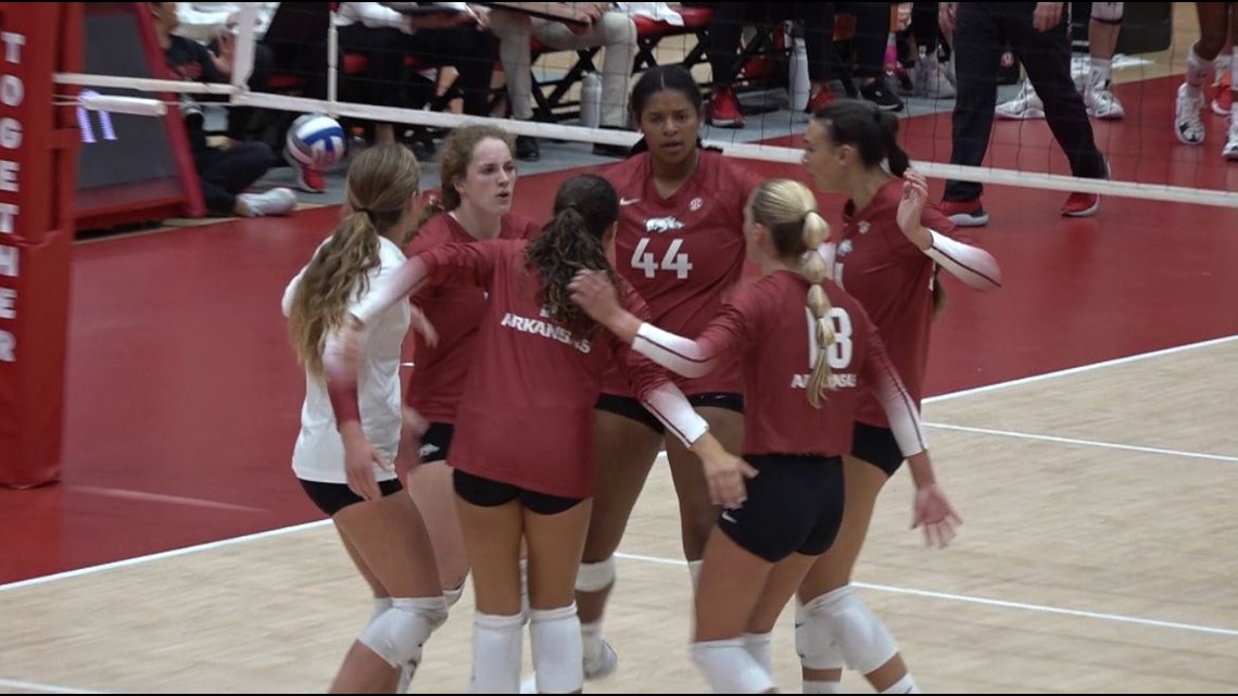 Arkansas volleyball falls to #1 Wisconsin in five sets | 5newsonline.com