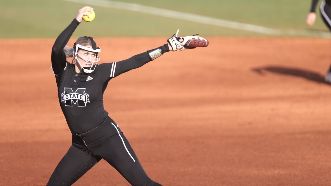 Hogs Welcome Transfer Pitcher Reis Beuerlein | 5newsonline.com