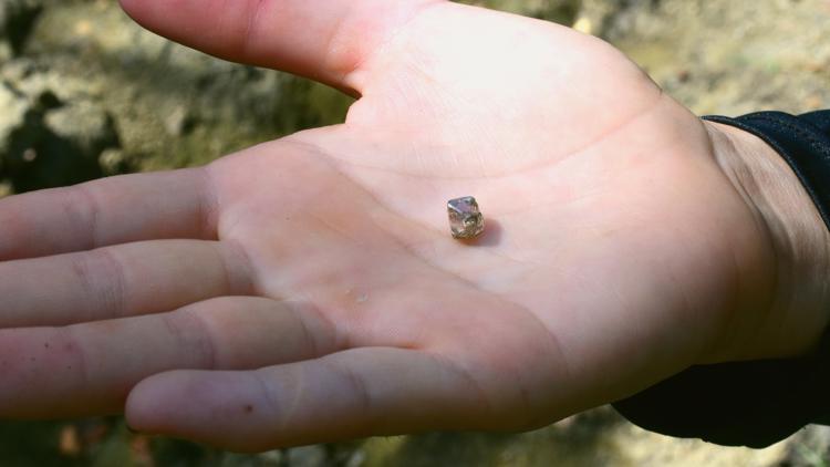 New York woman finds diamond for engagement ring at Crater of Diamonds ...