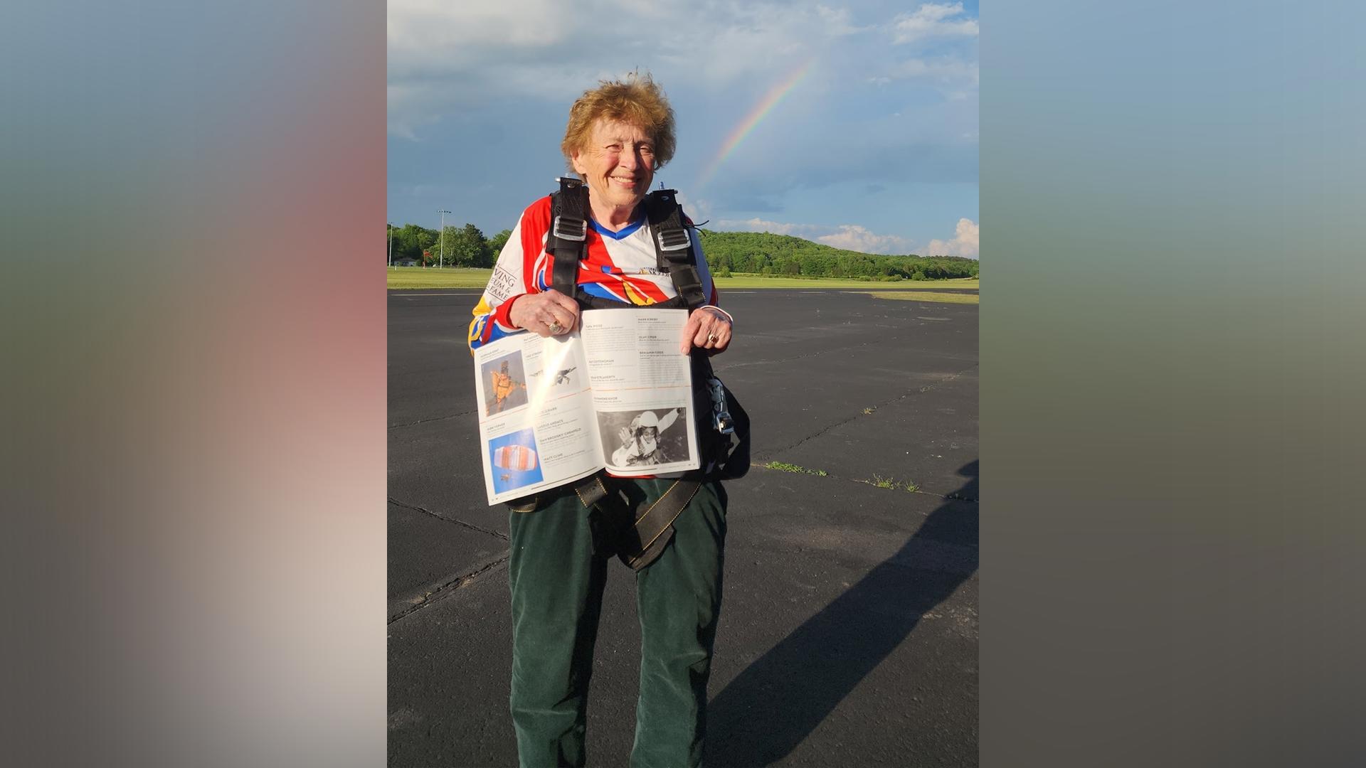 Kim Knor, 86-year-old skydiver, stops in Arkansas | 5newsonline.com