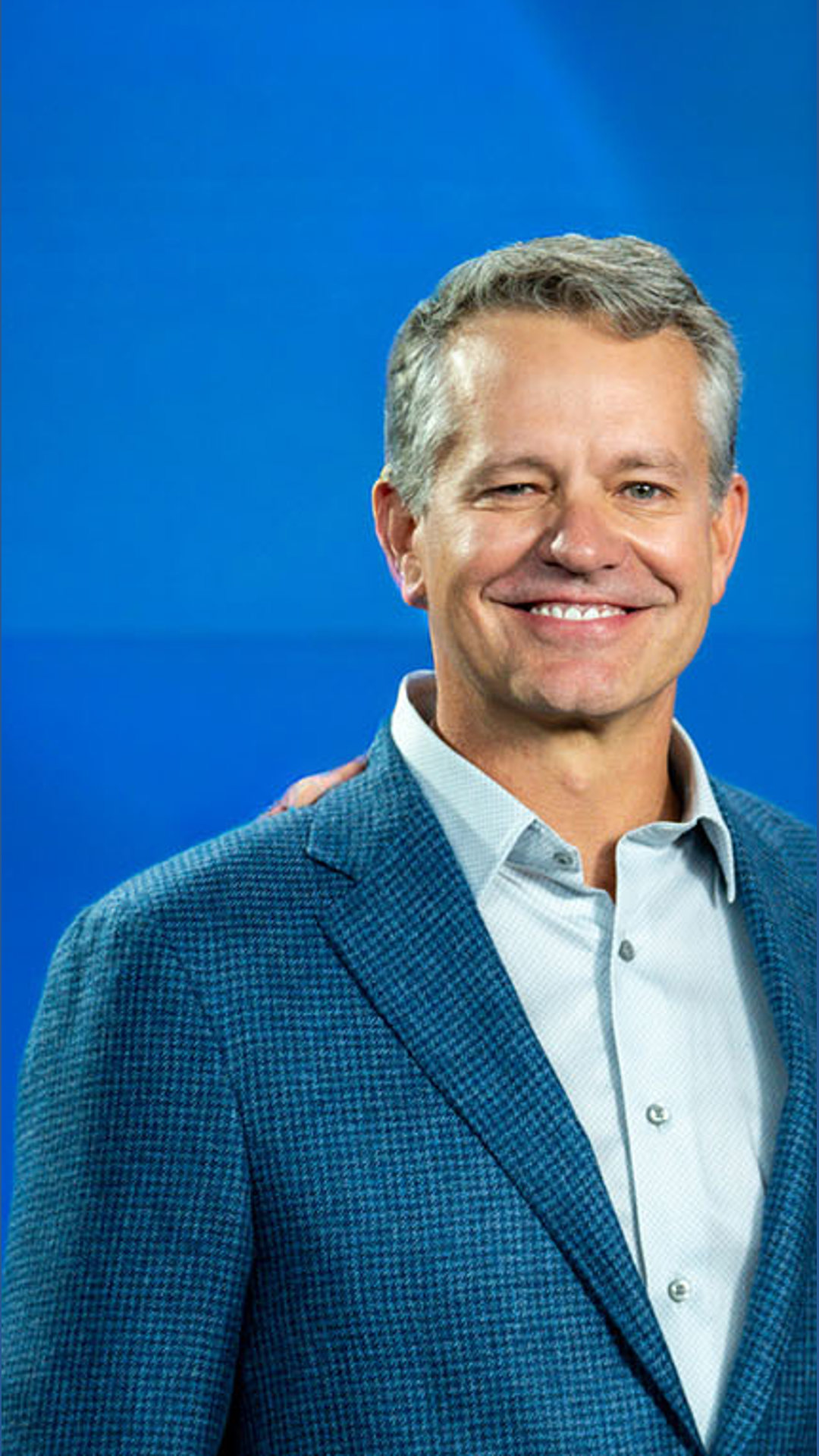 Walmart CEO Doug McMillon to retire in January | 5newsonline.com