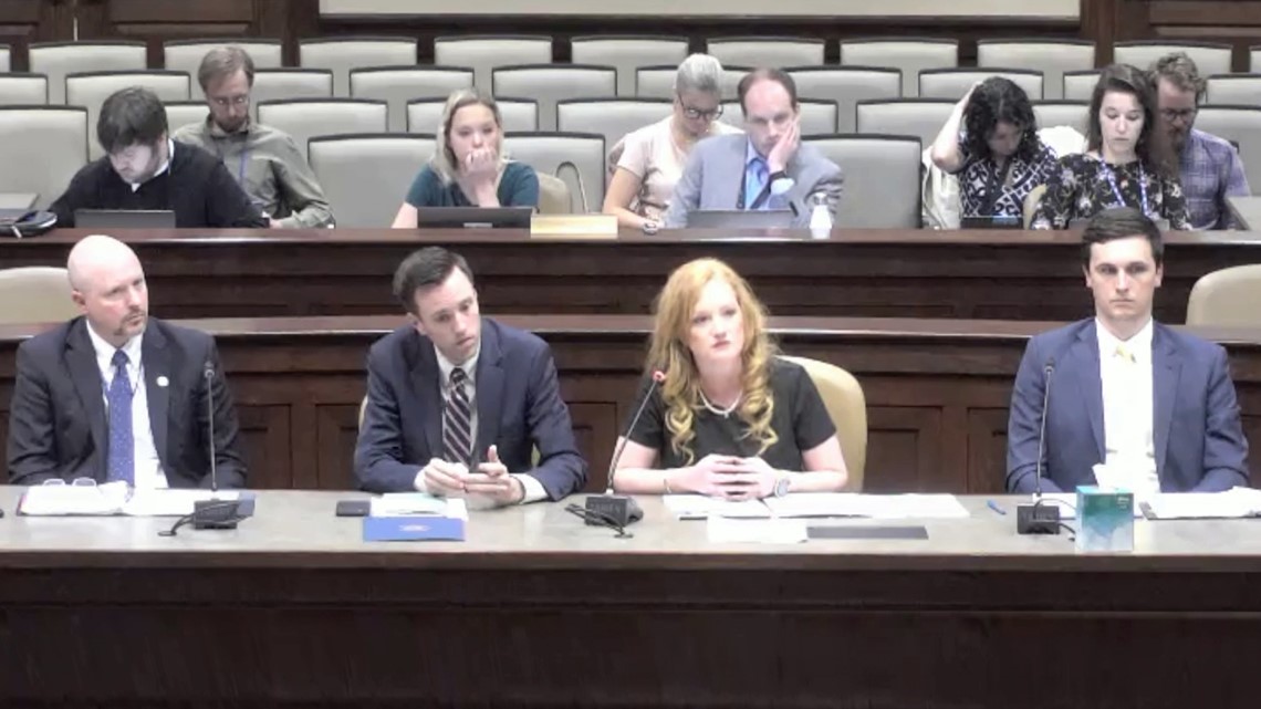 Arkansas officials answer questions over $19,000 lectern | 5newsonline.com