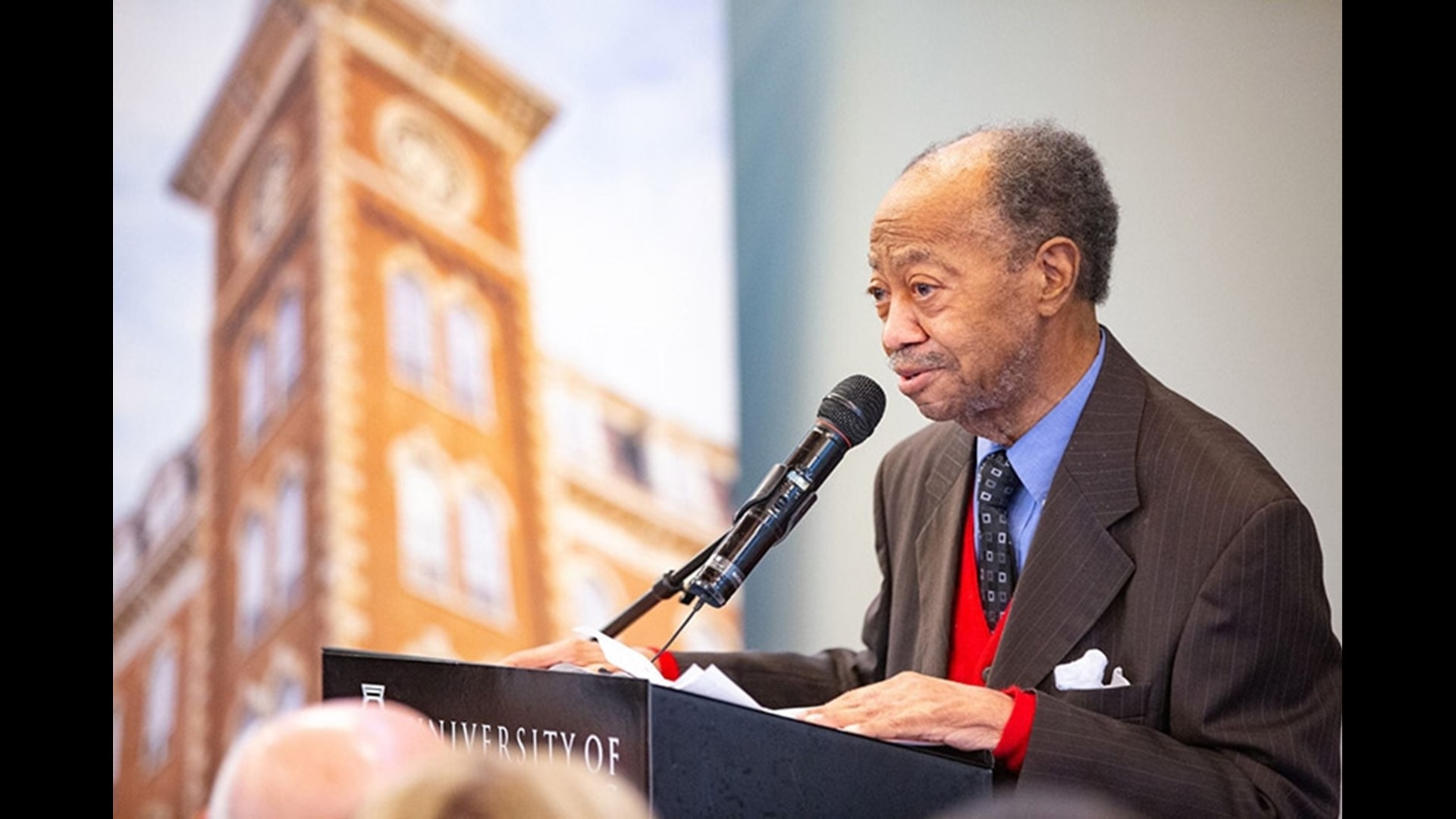 University of Arkansas’ First African American Professor Dies At 88 ...