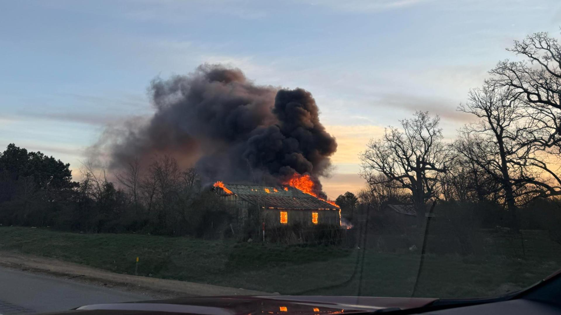 Fire near Elm Springs exit impacted I-49 traffic | 5newsonline.com