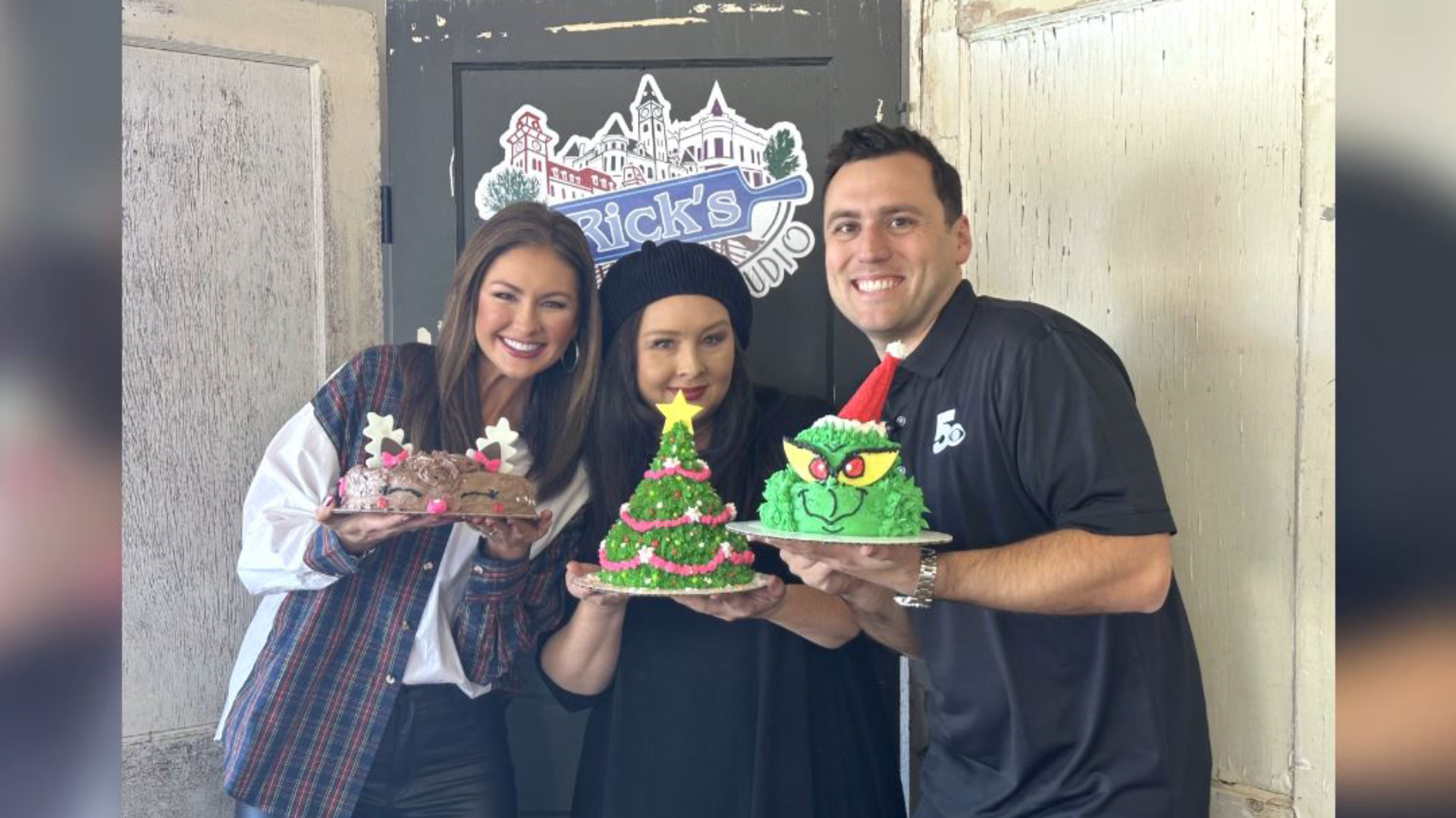 Decorate cakes at Rick's Bakery in Fayetteville | 5newsonline.com