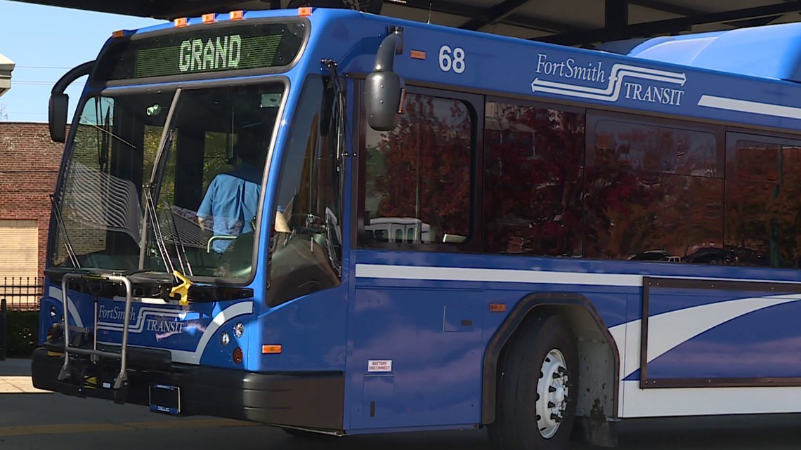 Fort Smith hosts ribbon cutting to celebrate new buses | 5newsonline.com