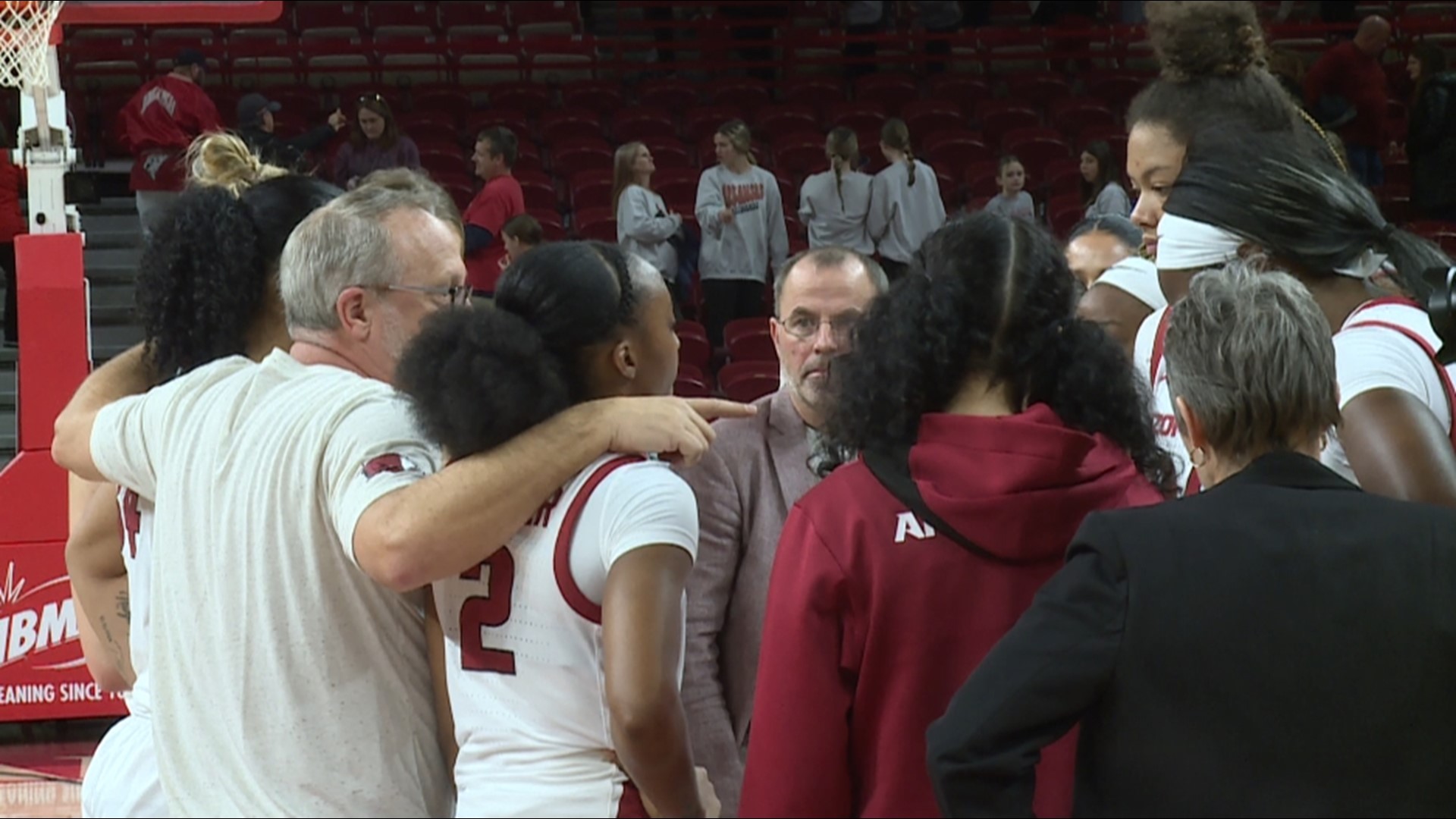 Razorback women's basketball lets second-half lead slip away in 76-73 ...