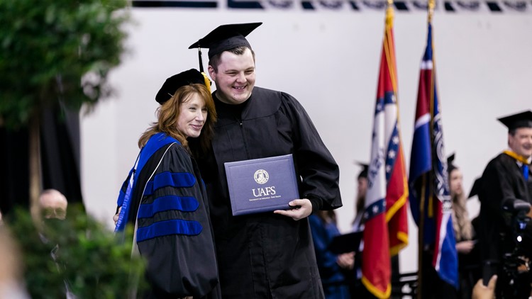 UAFS holds commencement ceremonies for 2020 grads | 5newsonline.com