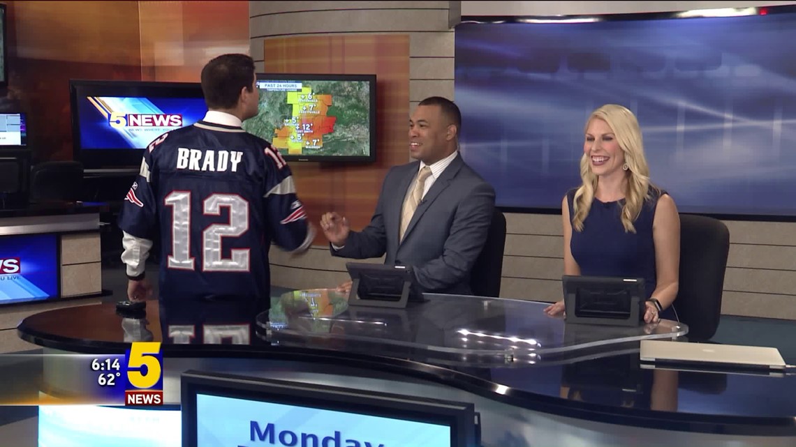 Making Good: Joe Pennington Loses Bet, Does Weather In A Brady Jersey ...
