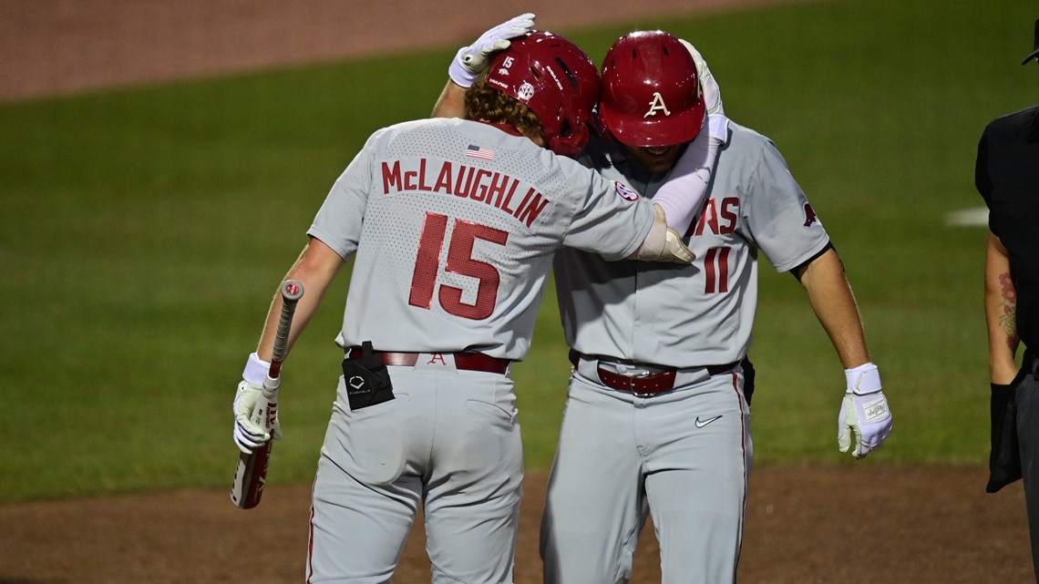 Razorbacks advance to regional final with 6-4 win over Santa Clara ...