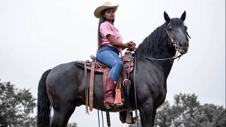 Black rodeo queen uses platform to open doors for young cowgirls | 5newsonline.com