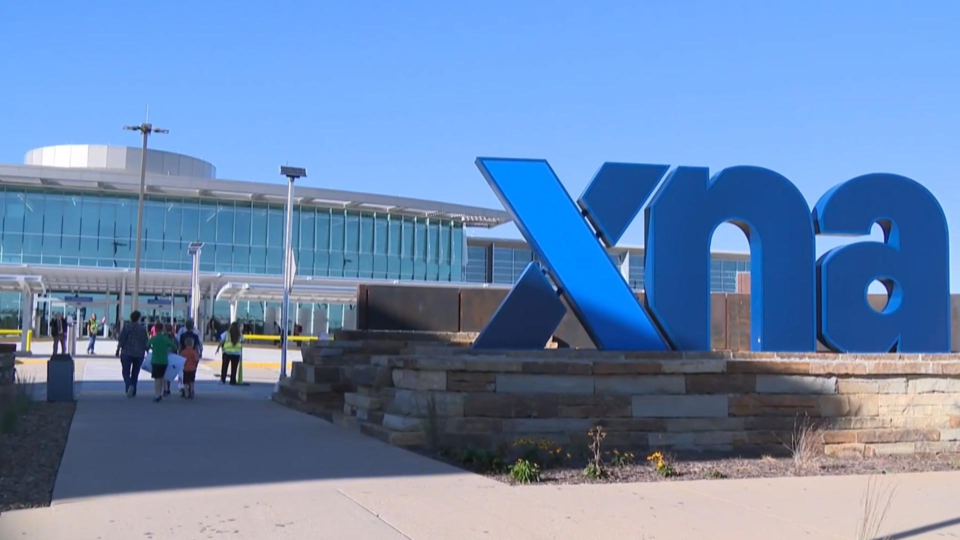 XNA board approves western concourse expansion, new parking deck ...