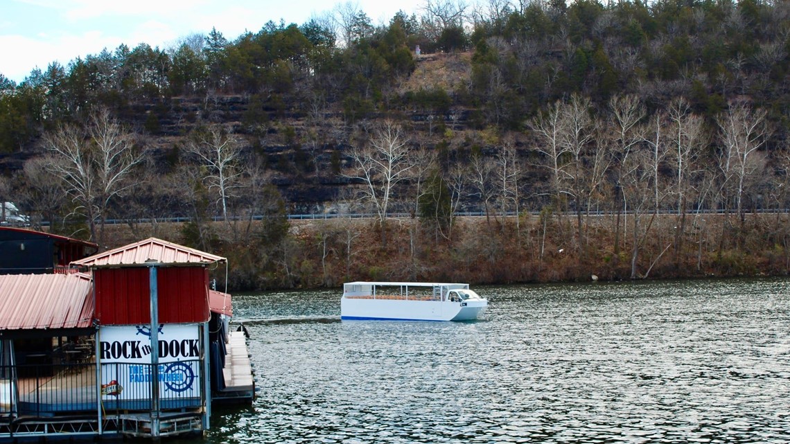 Duck boat tours return to Branson 4 years after deadly accident ...