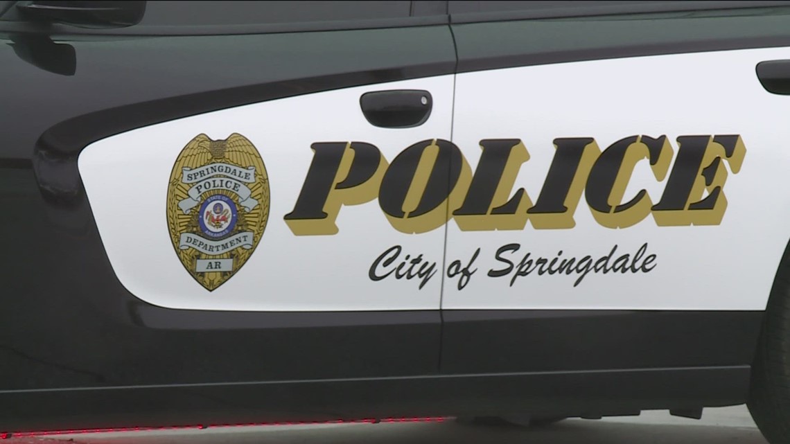 Northwest Arkansas law enforcement agencies come together to recruit ...