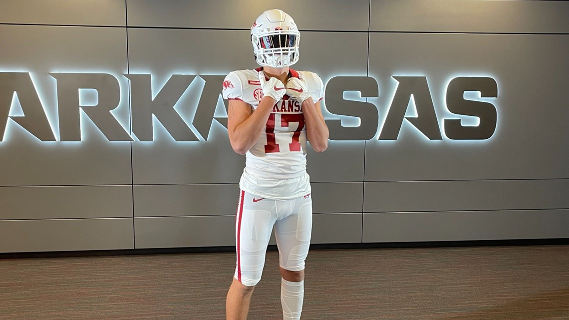 Razorbacks lose two commitments from 2023 class | 5newsonline.com