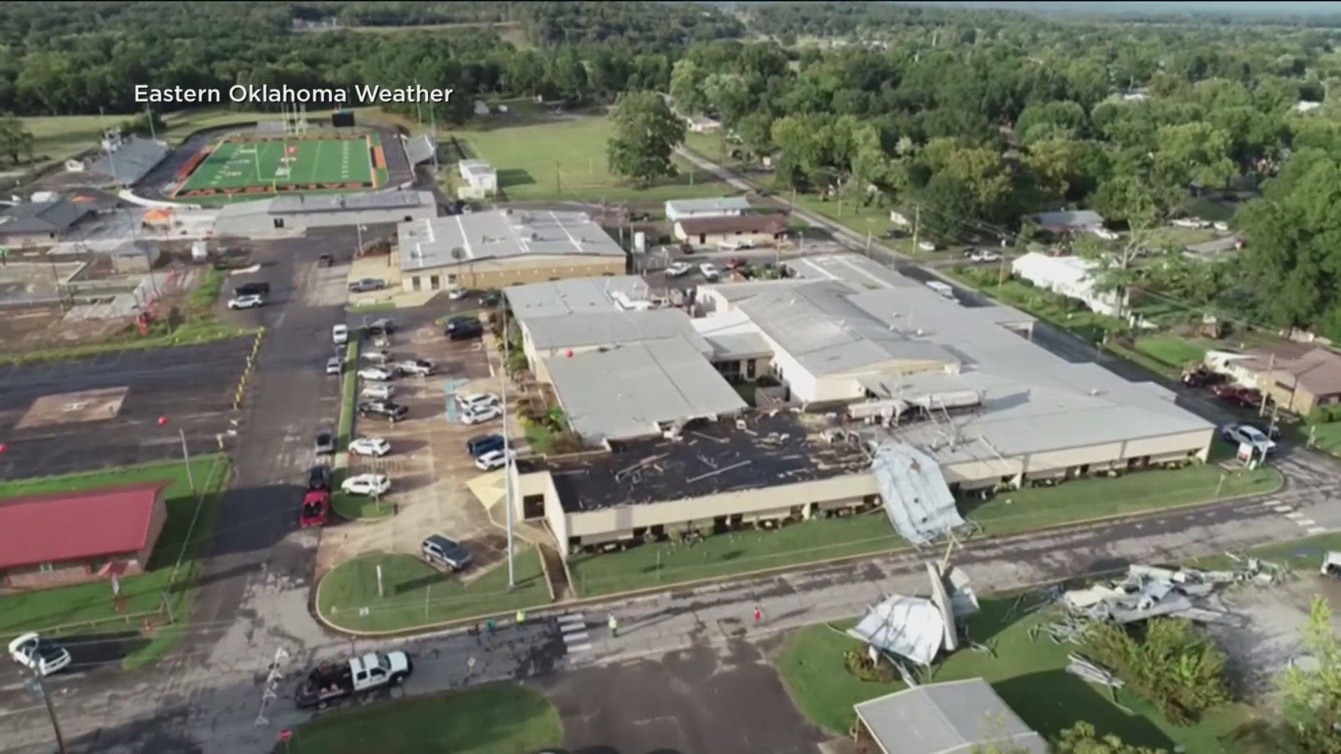Patients evacuated after roof blown off of Sallisaw hospital ...
