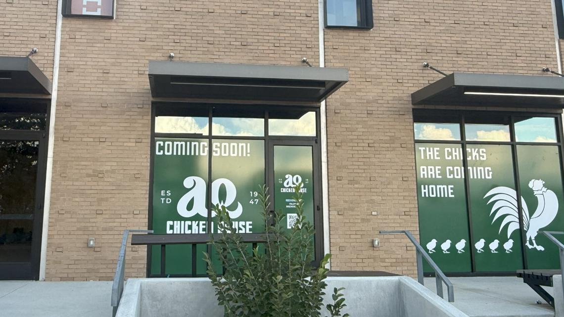 Molly Rawn officially sworn in as Fayetteville's new mayor ...