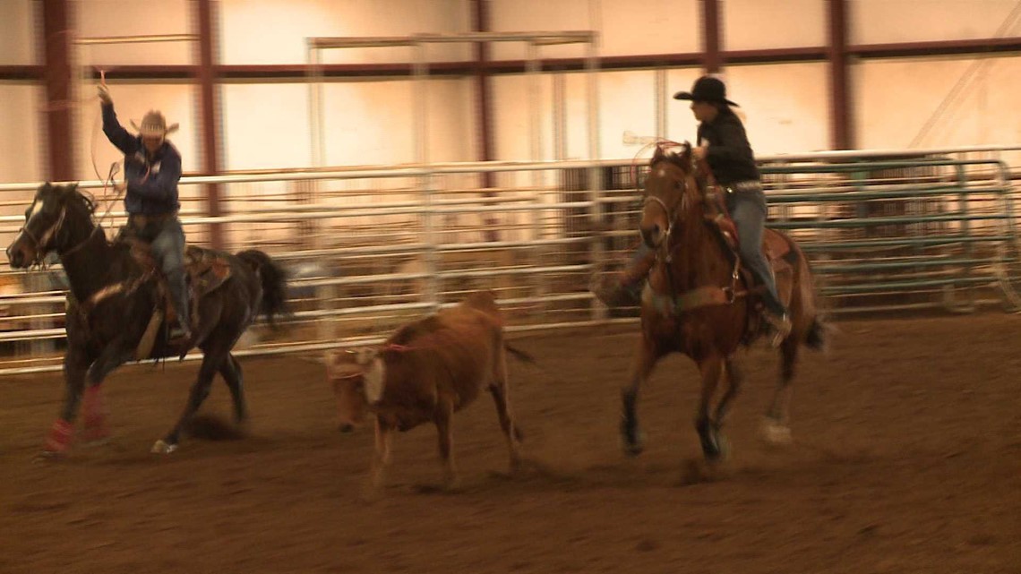 Local Women Master the Art of Roping | 5newsonline.com