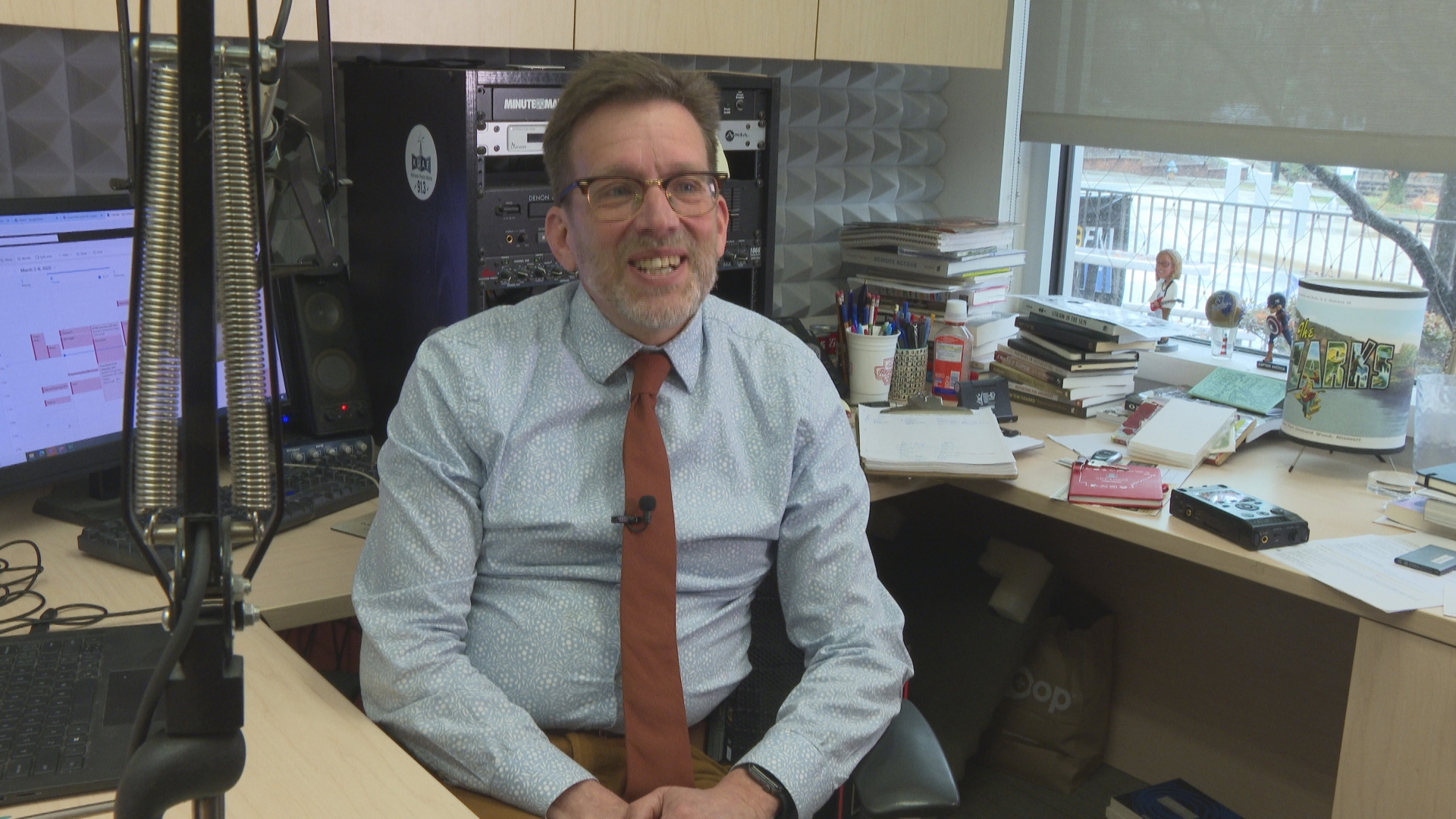 Kyle Kellams celebrates 35 years with KUAF radio station | 5newsonline.com