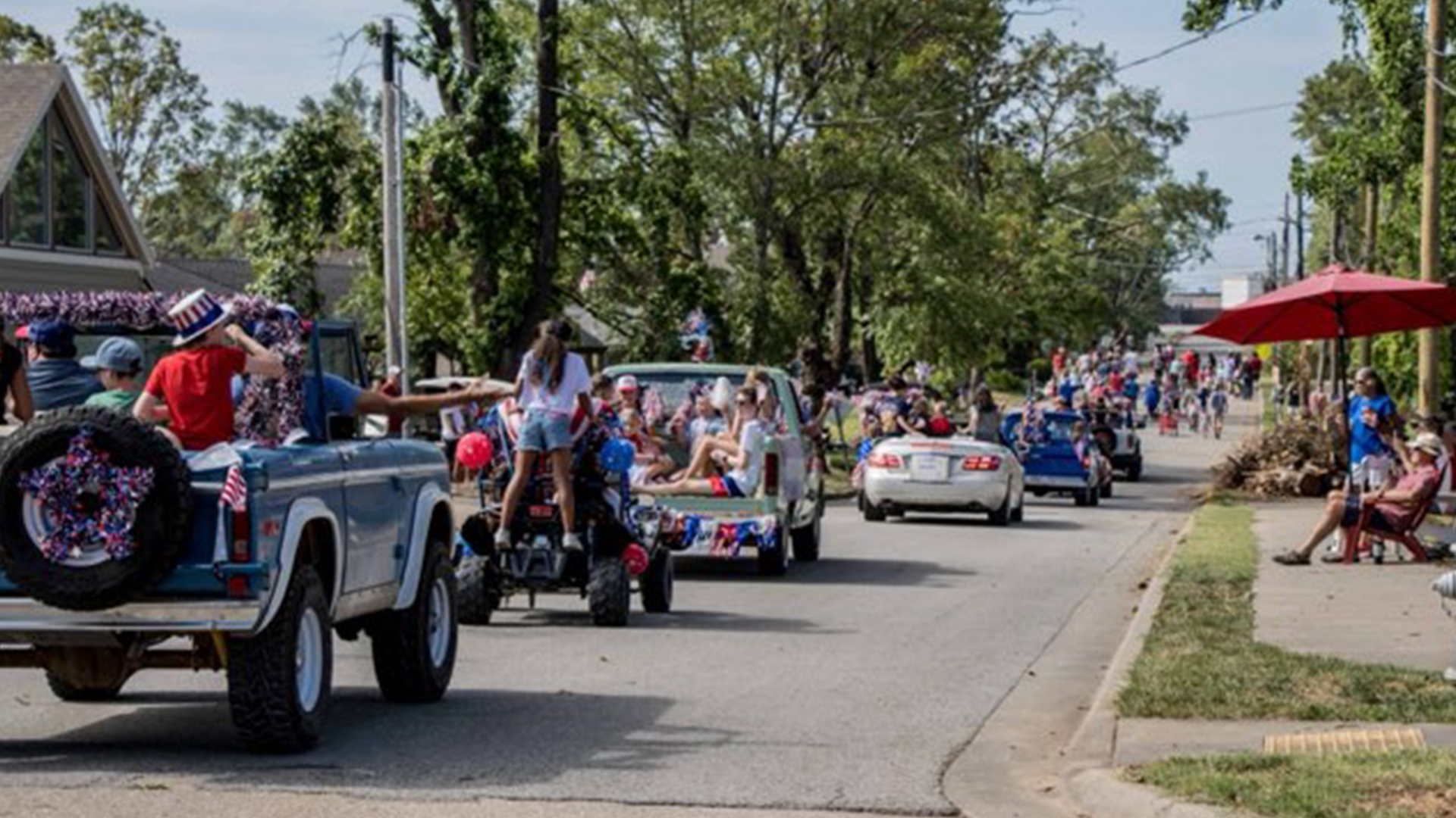 Rogers community celebrates 4th of July amid storm debris | 5newsonline.com