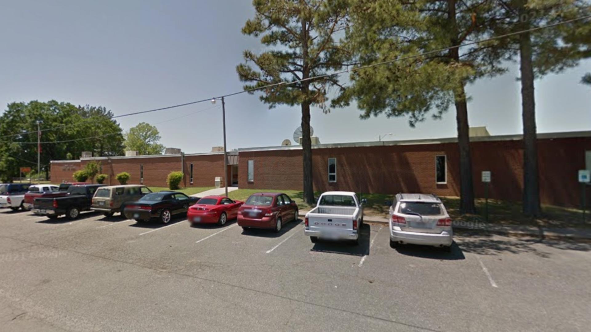 Lamar School District teacher resigns after investigation into social ...