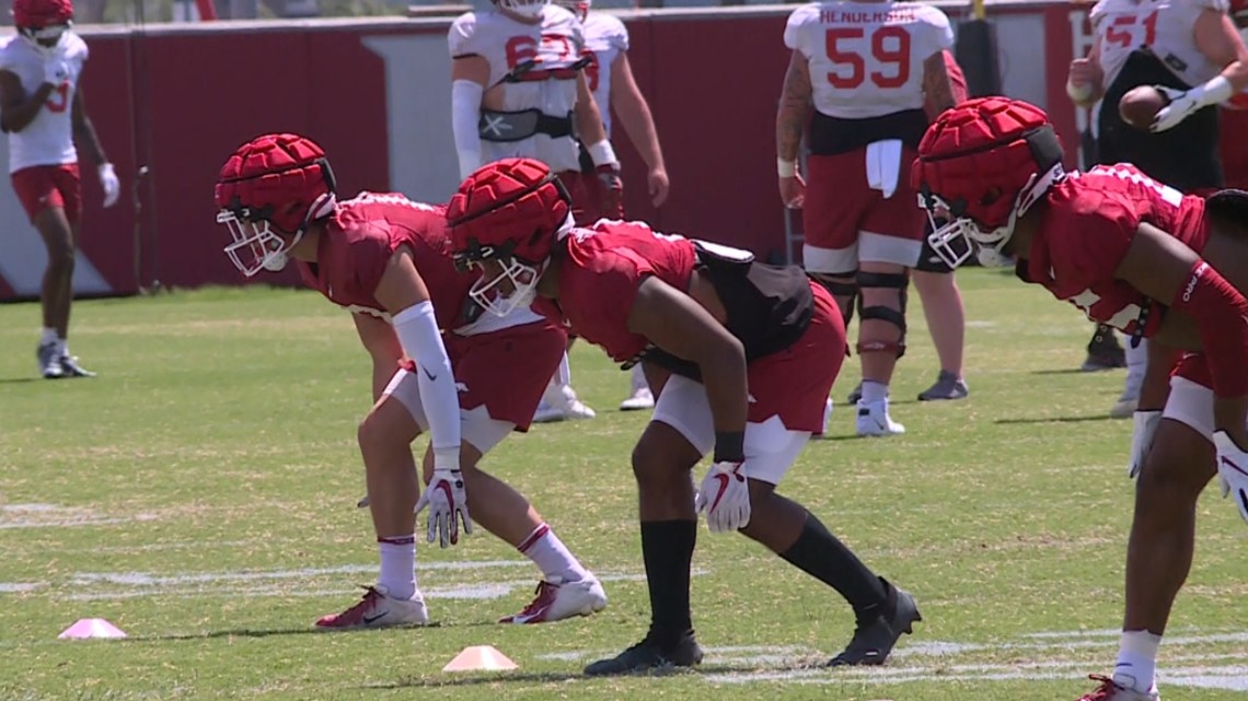 Razorbacks' defense stands out in second scrimmage of fall camp ...