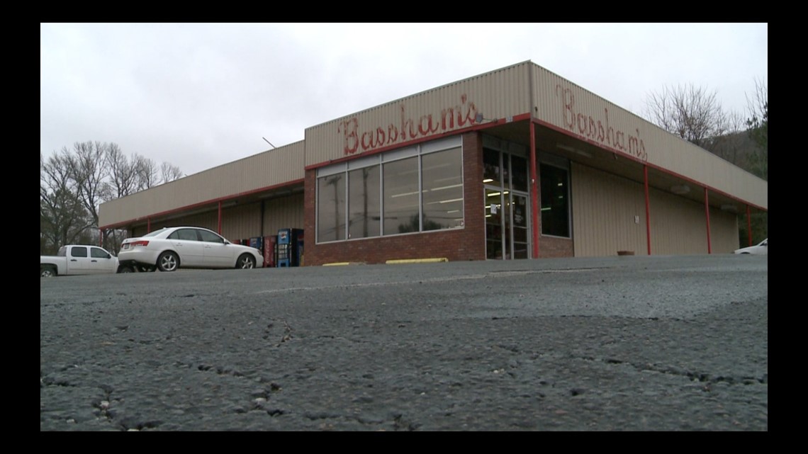 Bassham’s Grocery To Close After 62 Years | 5newsonline.com