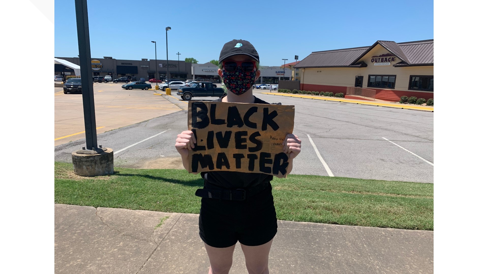 Locals gather in Fort Smith to protest | 5newsonline.com