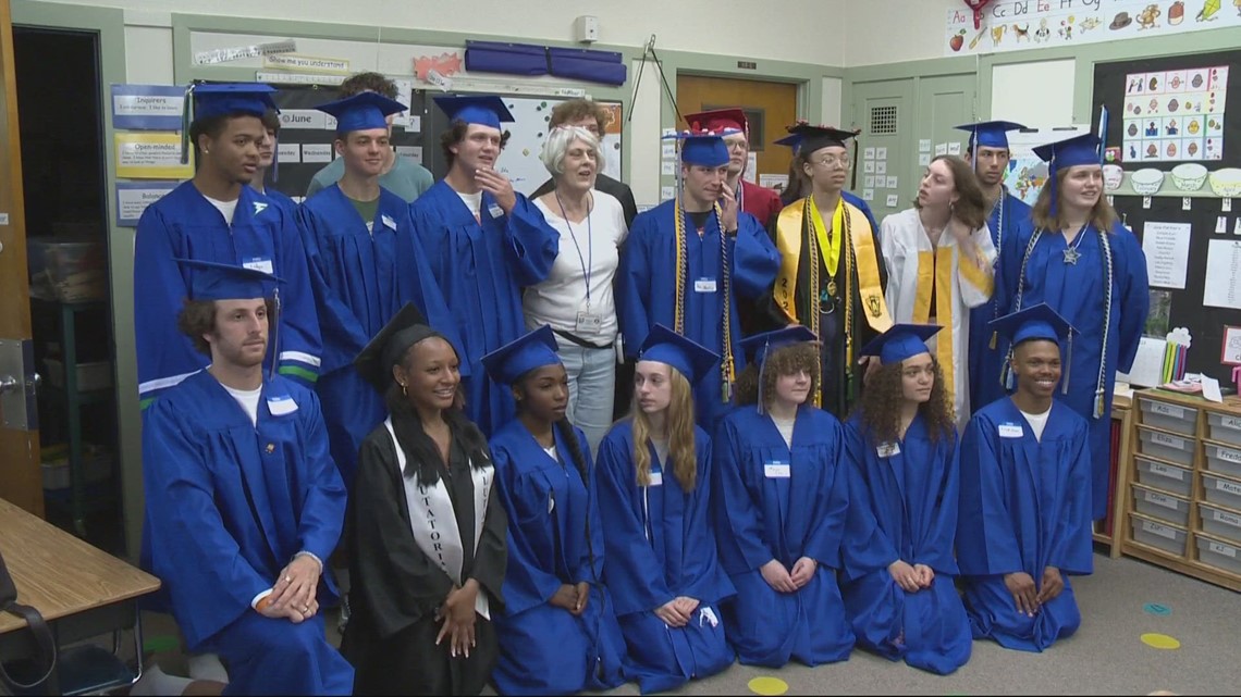 Portland teacher gets a visit from former students graduating | wthr.com