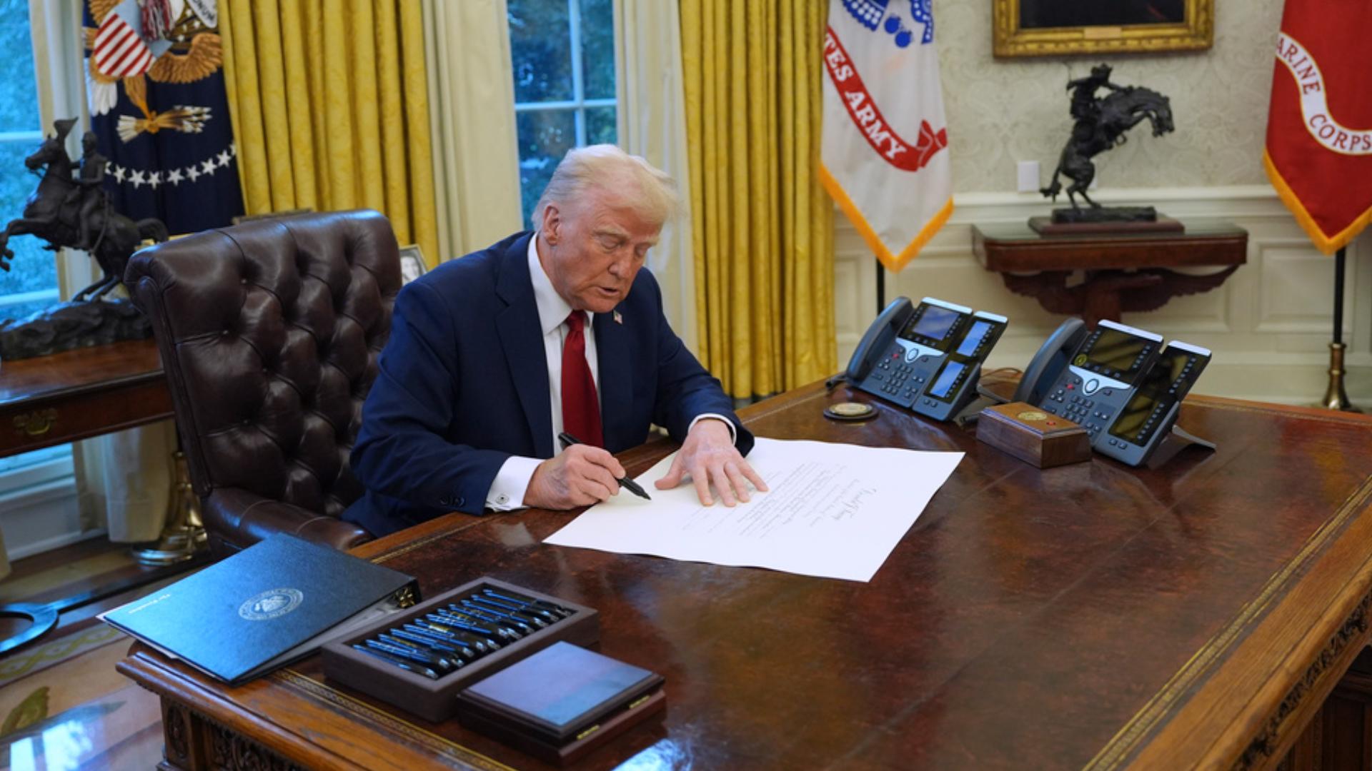 Trump proposes 'gold card' visa to replace EB-5 | fox43.com