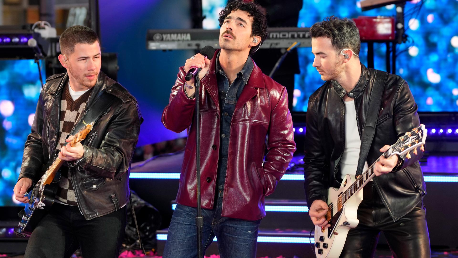 Jonas Brothers coming to Des Moines: Concert tickets, info | weareiowa.com
