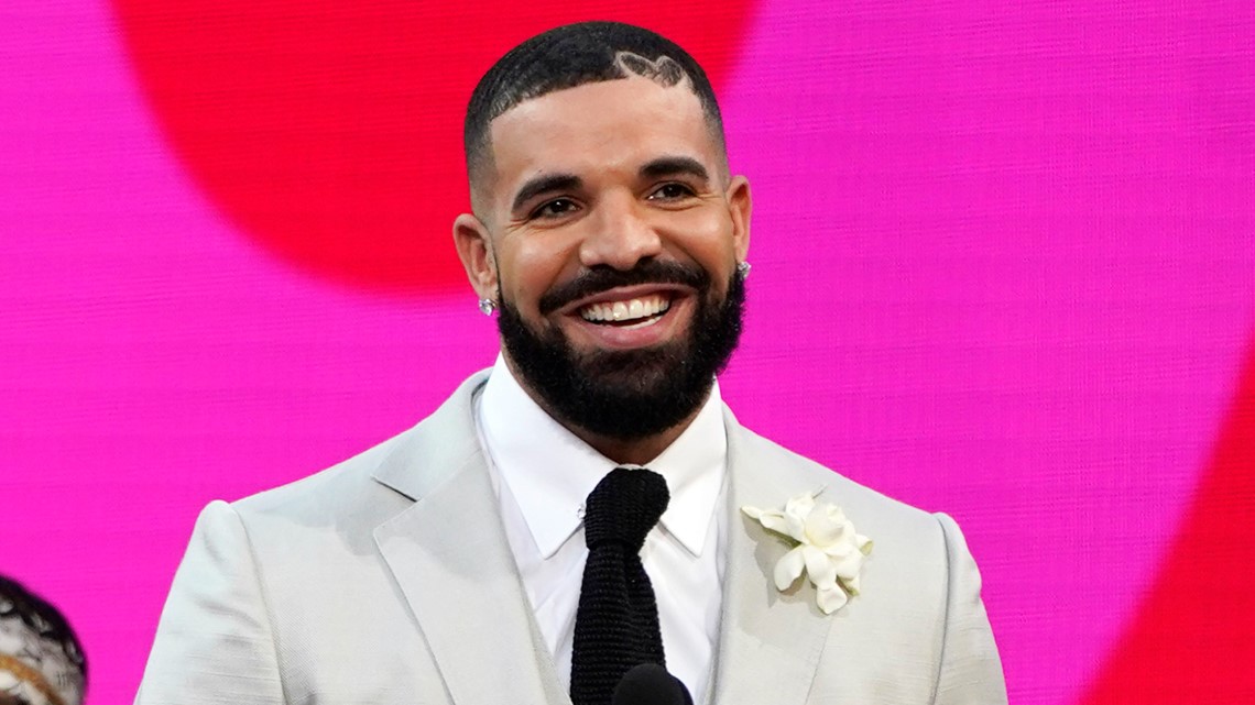 Drake pays for guests at Houston restaurants on Valentine's Day | wthr.com