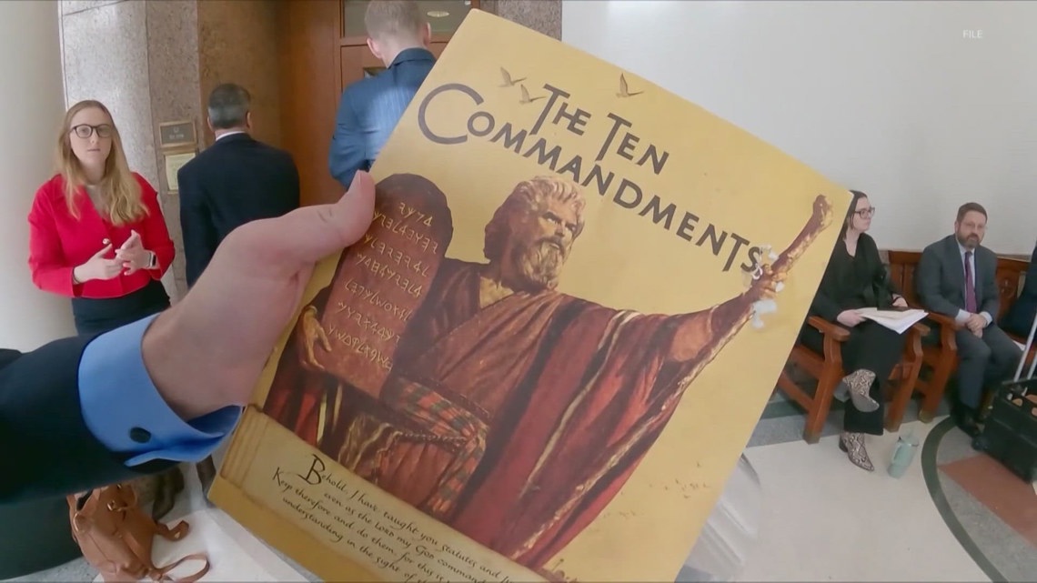 Texas schools must display Ten Commandments in classrooms thanks to a new law | 5newsonline.com