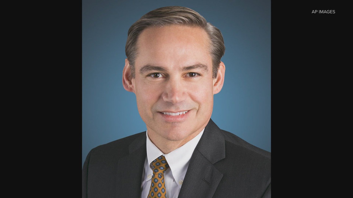 Boeing names new CEO as it posts a loss of more than $1.4 billion in ...