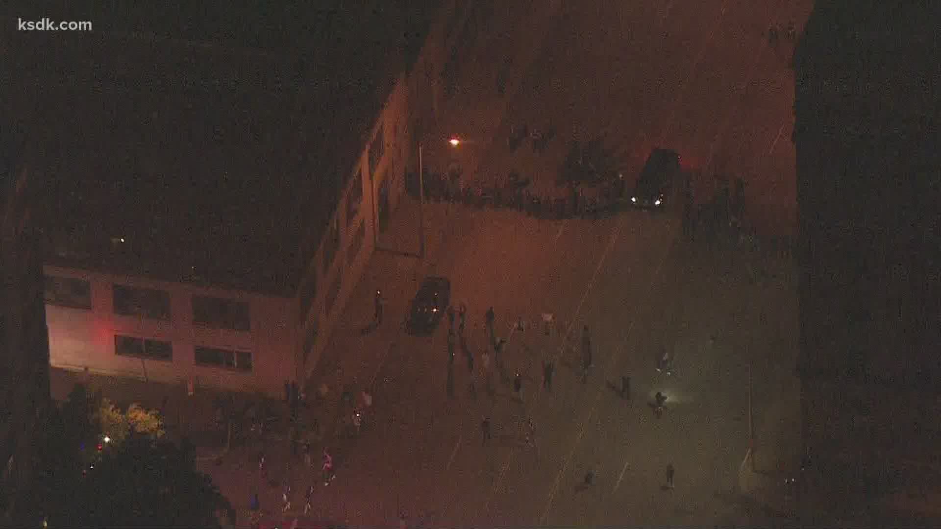 4 St. Louis police officers shot during riots | wnep.com