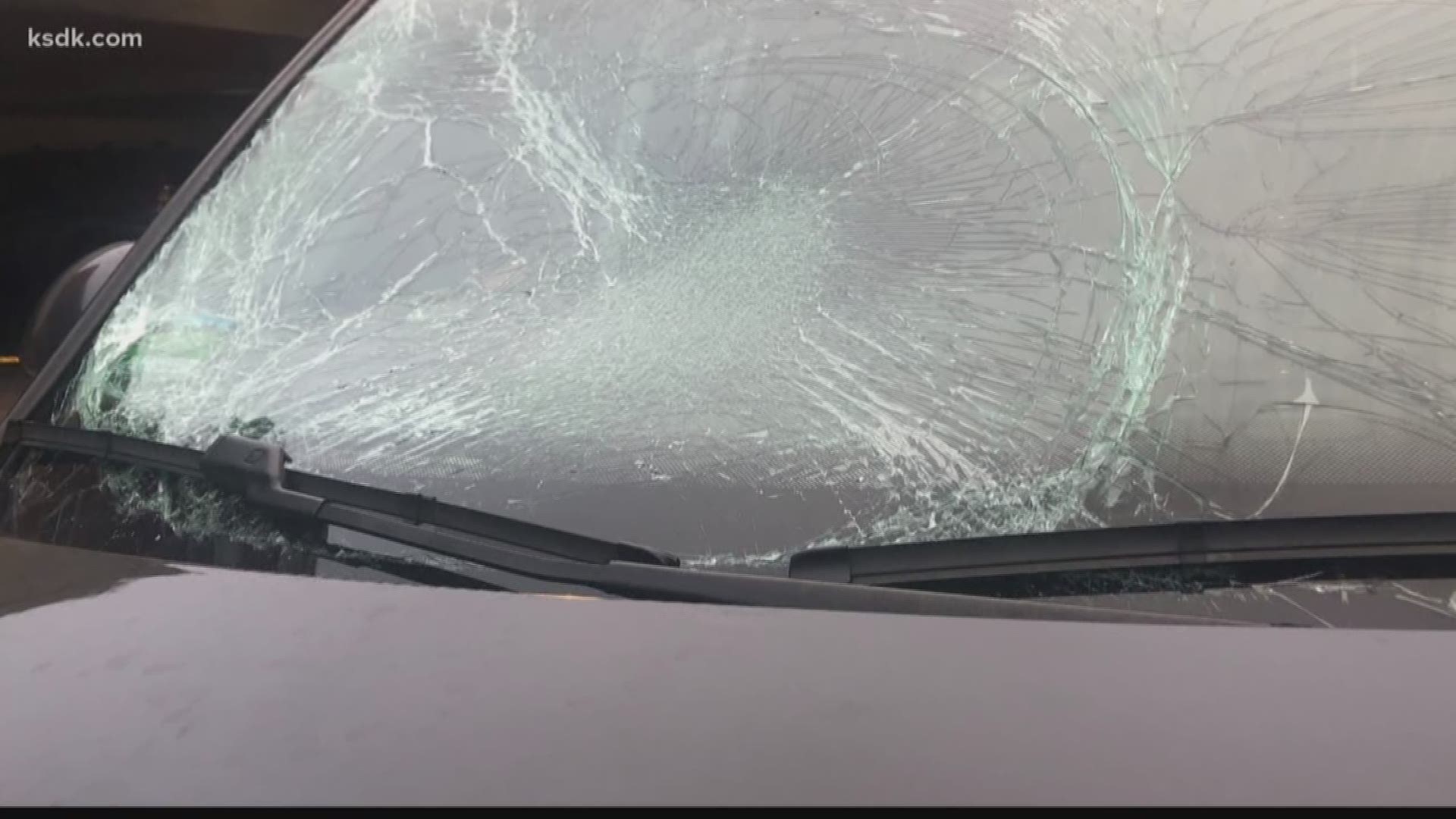 The dangers of driving with ice or snow 'mattresses' on your car | wthr.com