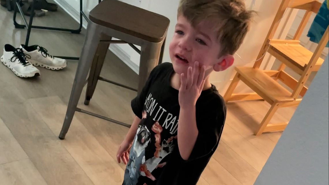 Young Razorback fan isn't a fan of away games | 5newsonline.com