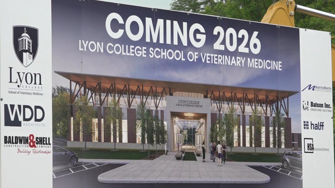 Lyon College breaks ground on first-of-its-kind veterinary school in ...
