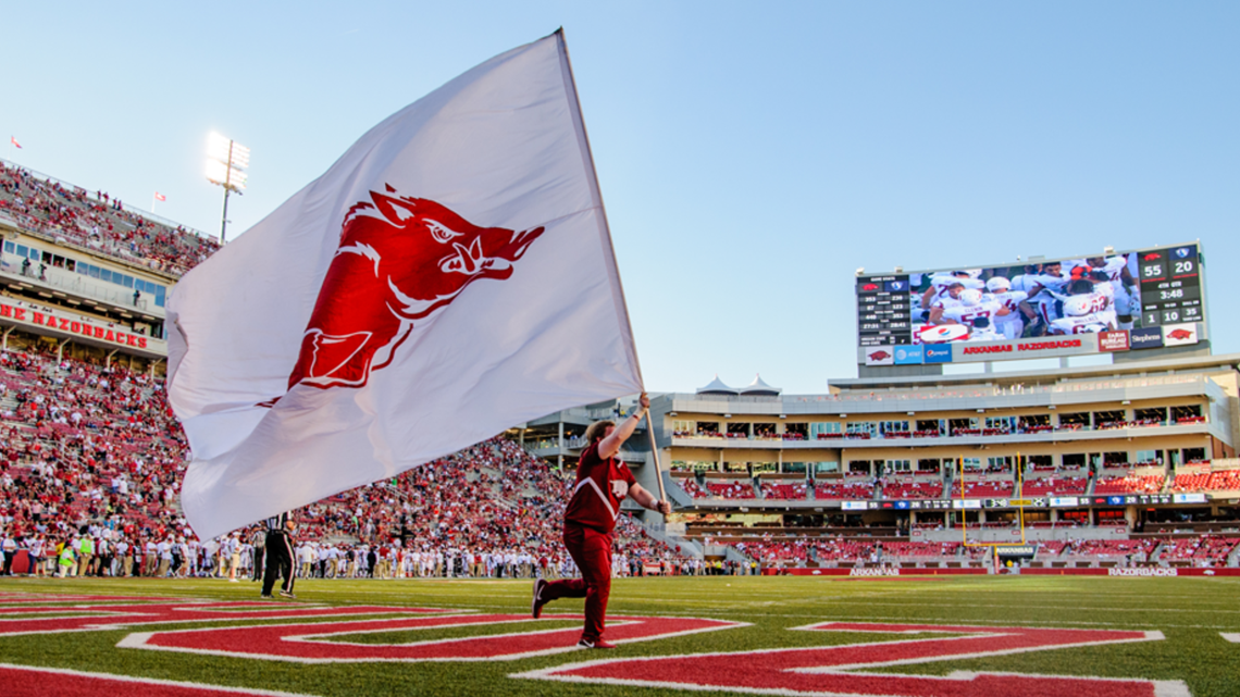 Full capacity returns to Razorback football stadium this fall ...