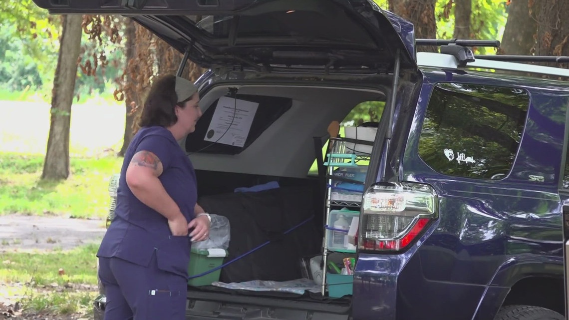 VetMobile gives at-home care for pet owners in Central Arkansas | 5newsonline.com