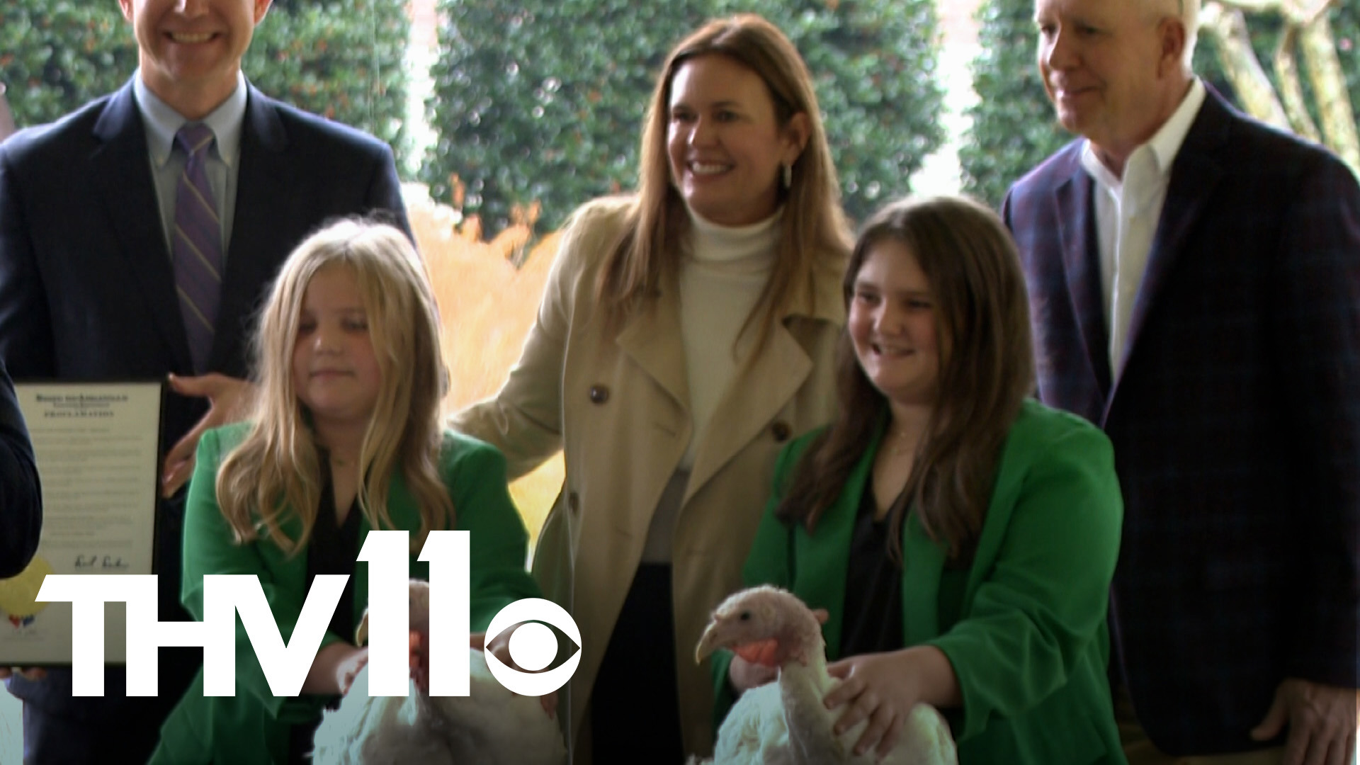 Gov. Sanders pardons two turkeys ahead of Thanksgiving holiday ...