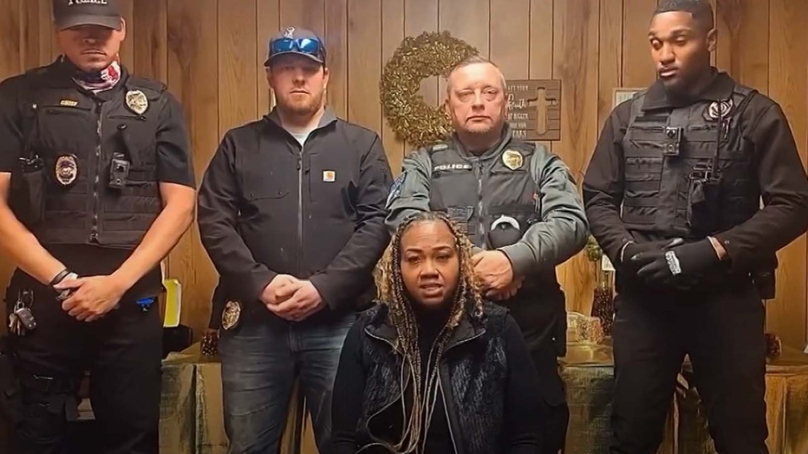 Mayor sets curfew after violent crime in small Arkansas town ...