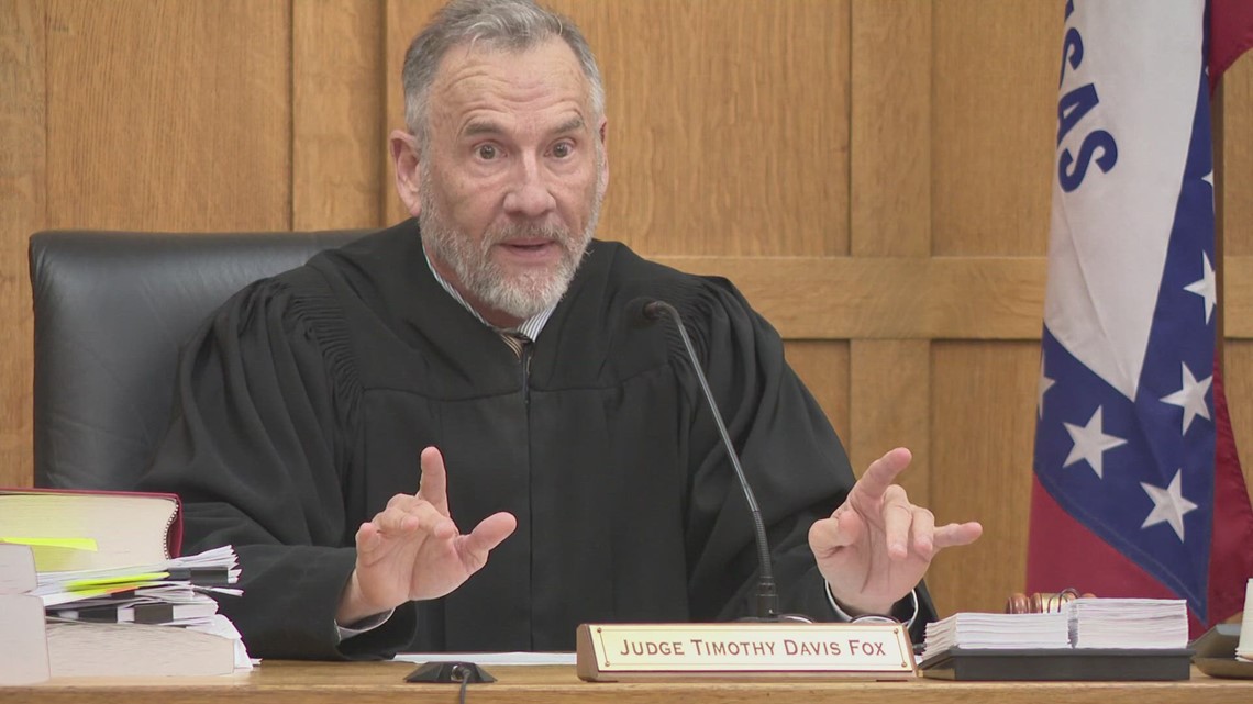 Judge dismisses Arkansas AG's case against Board of Corrections ...